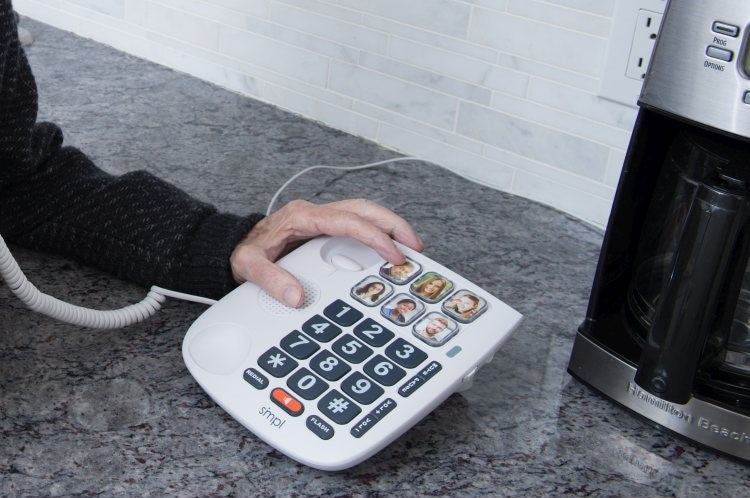 Adapted and Amplified Photo Phone by SMPL - Eugeria | Eugeria